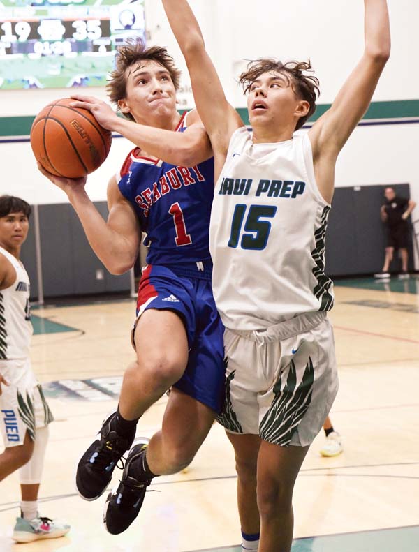 Spartans pull away for 74-27 victory over young Na Pueo | News, Sports ...